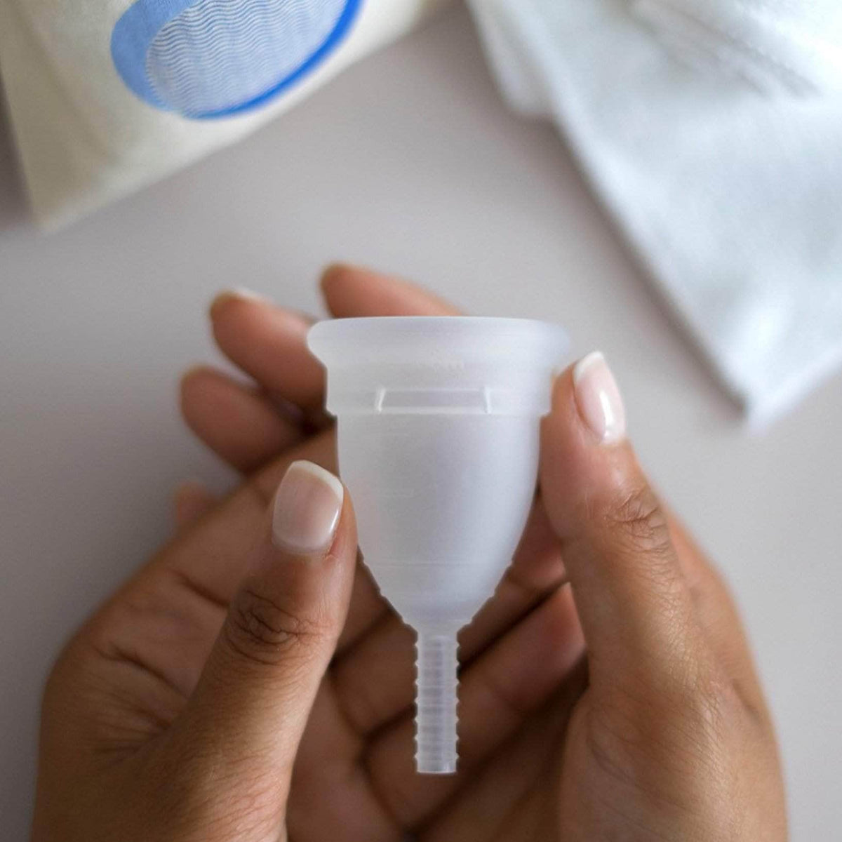 How To Use A Mooncup